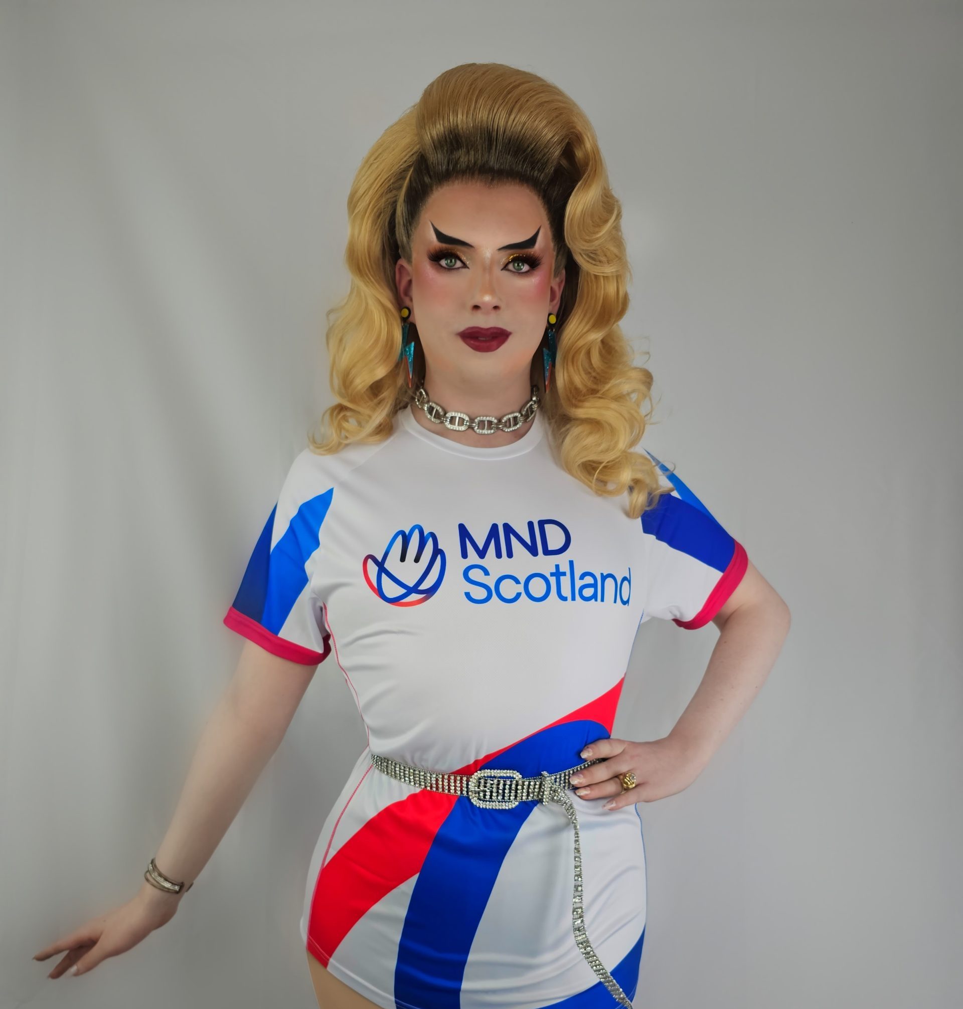 Dundee drag queen takes on London marathon for MND Scotland - MND Scotland